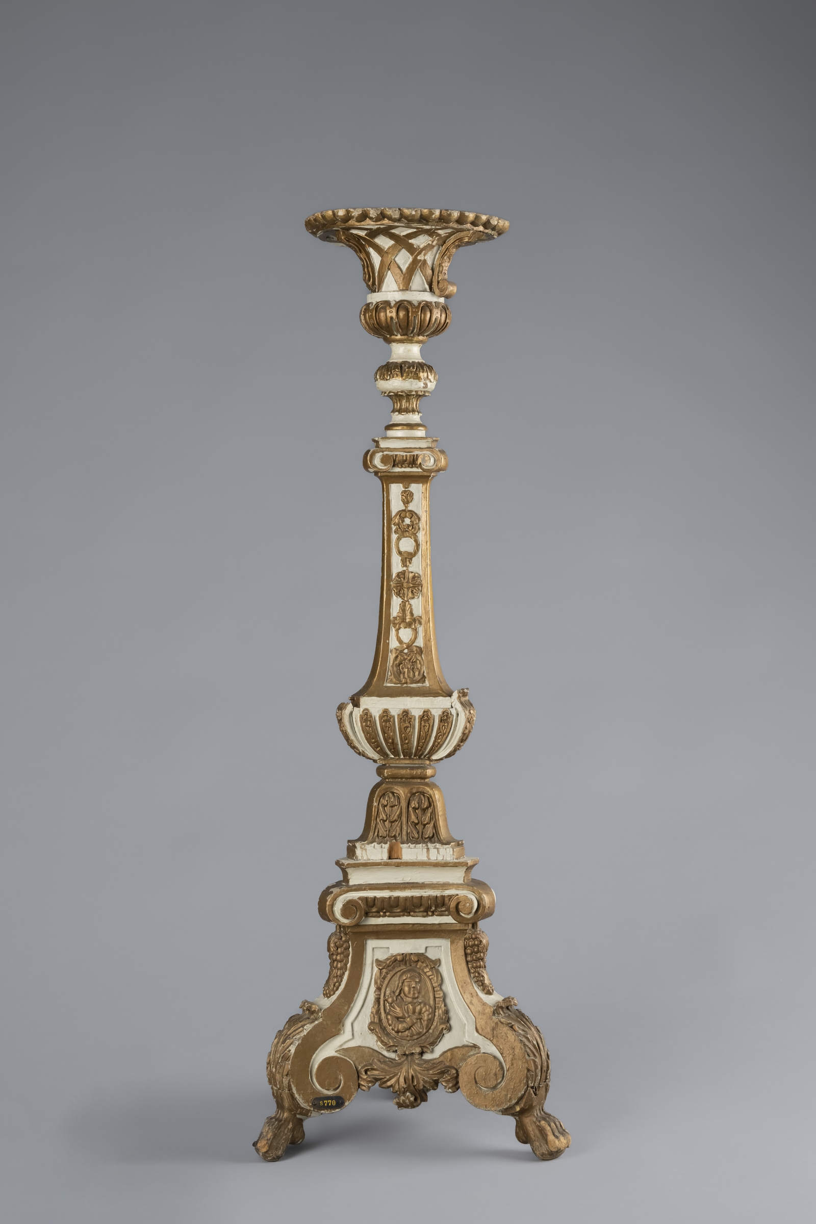 Chandelier de maître-autel - Pépin, Joseph | Collections | MNBAQ