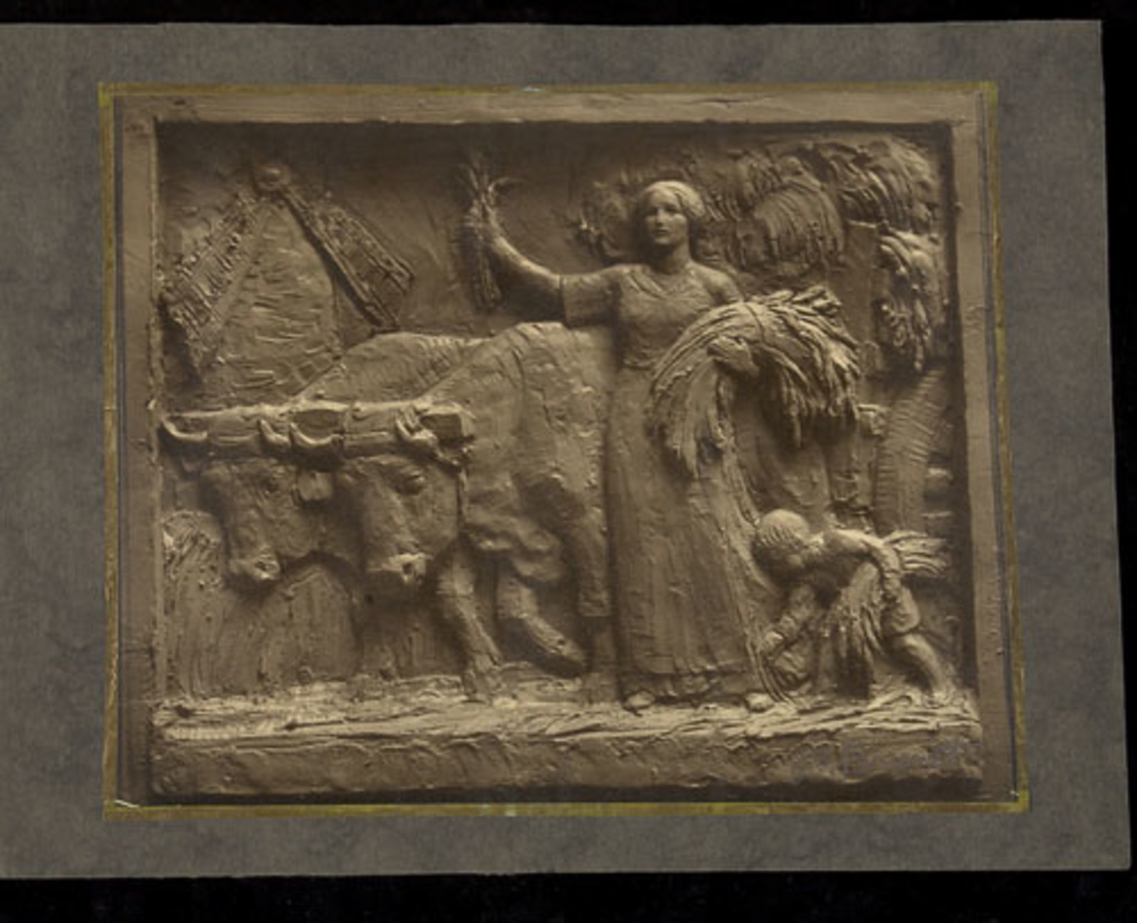 La Moisson. Étude préliminaire en terre pour un bas-relief d'Émile ...