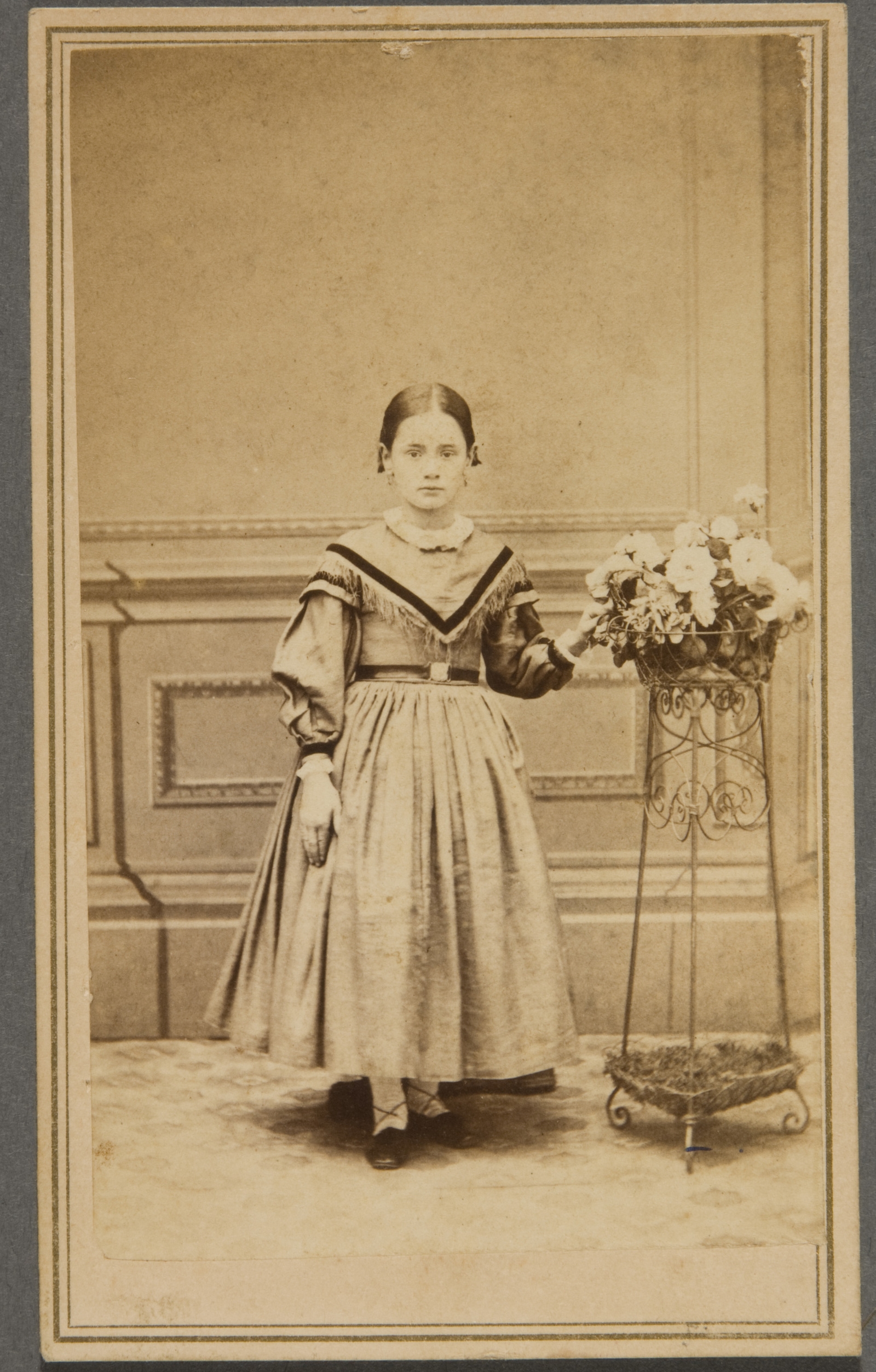 Portrait de fillette - Livernois, Jules-Isaïe Benoît, dit | Collections ...