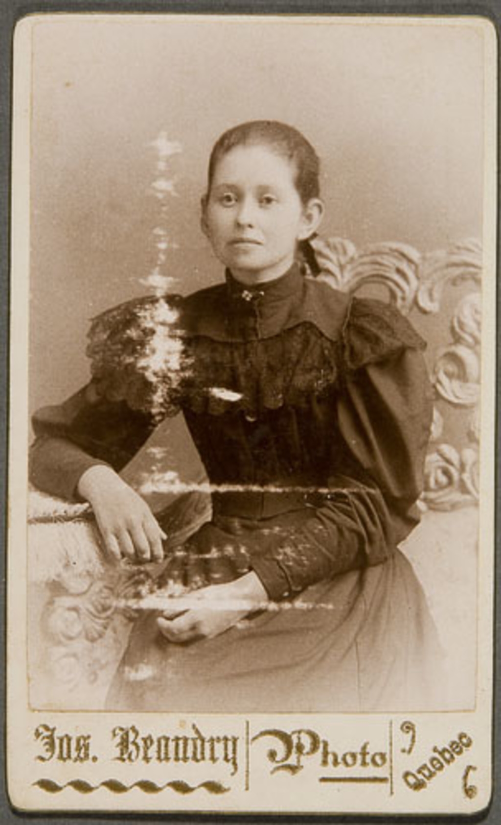 Portrait de femme - Beaudry, Joseph | Collections | MNBAQ