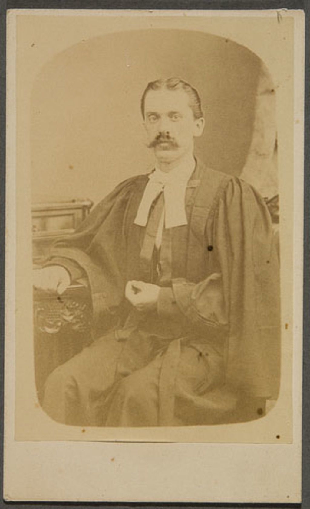 Portrait d'homme en toge - Dynes, Joseph | Collections | MNBAQ