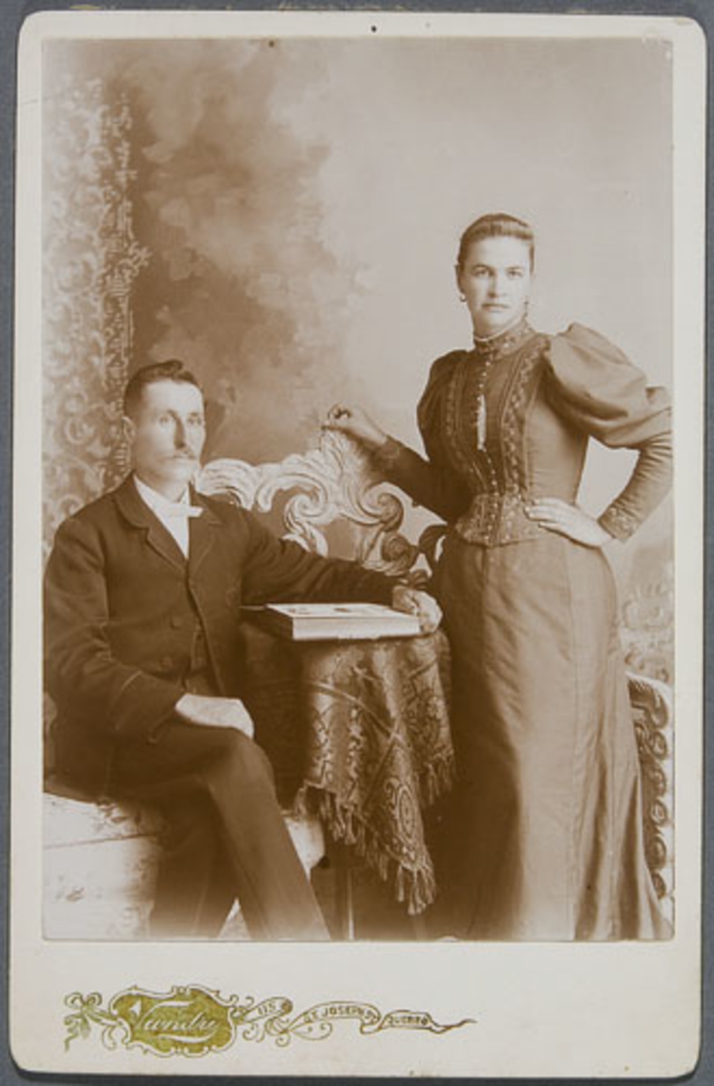 Portrait de couple - Vandry, Edmond | Collections | MNBAQ