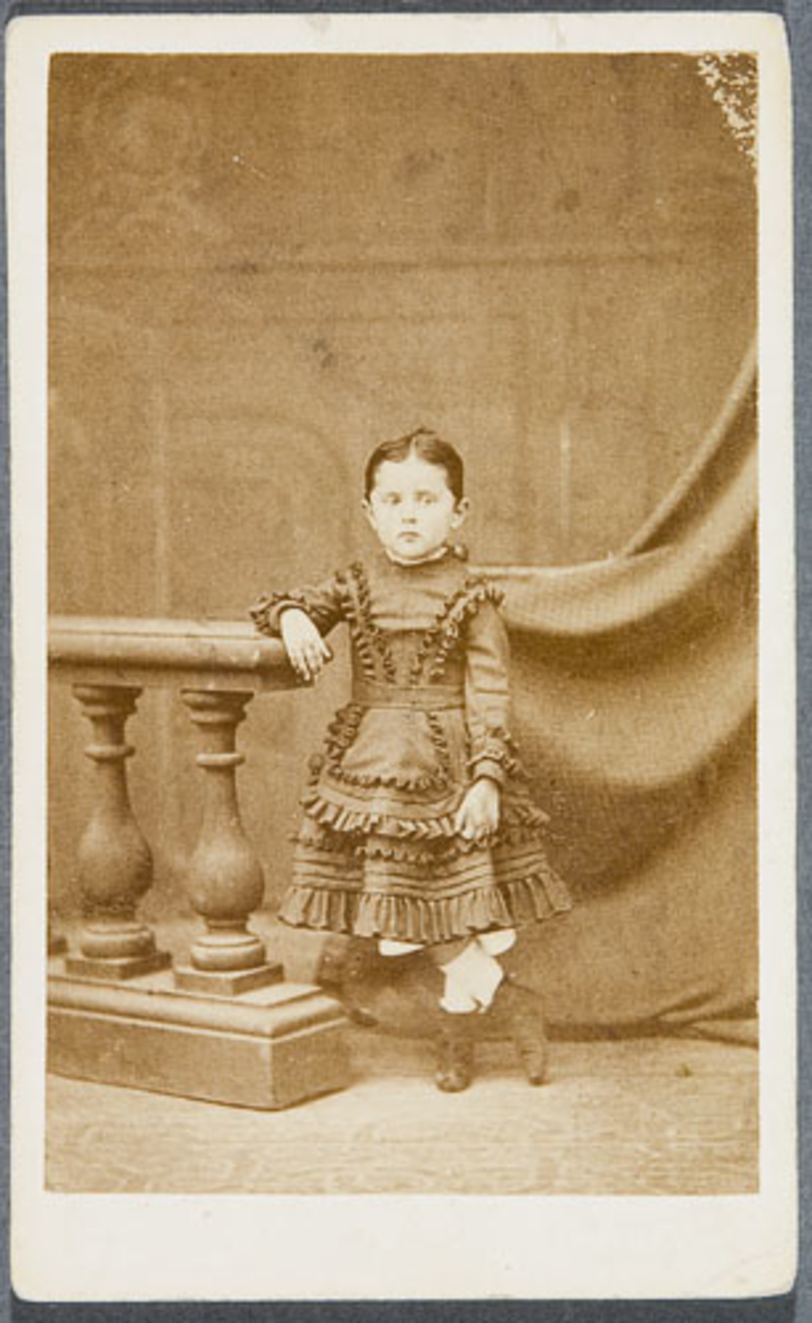 Armandine Légaré, enfant - Inconnu | Collections | MNBAQ