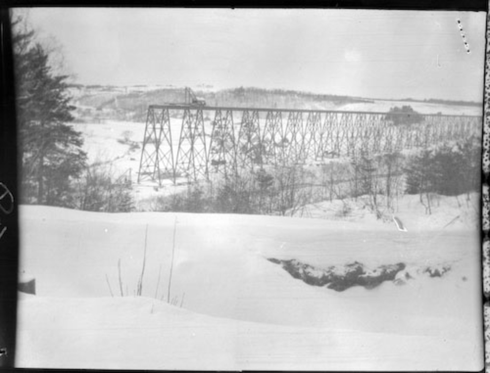 Construction du viaduc ferroviaire (Tracel) de Cap-Rouge - Inconnu ...