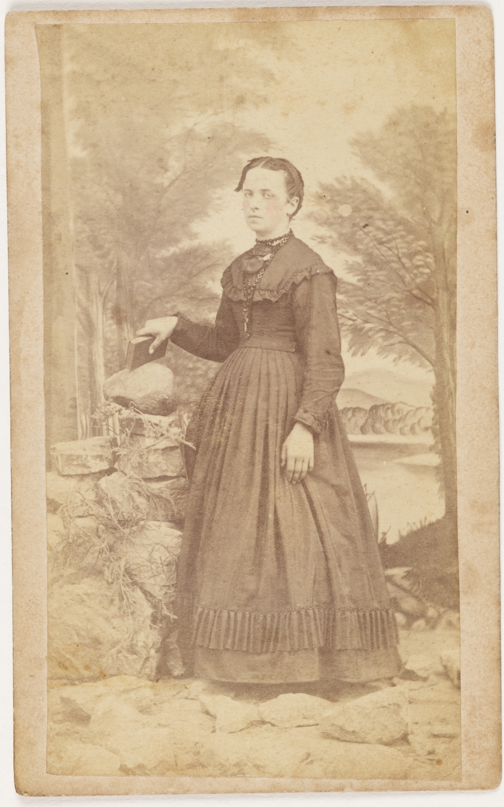 Portrait de femme - Fortin, Hélène | Collections | MNBAQ